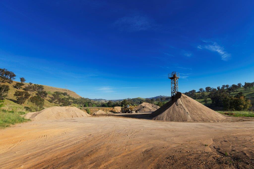 River sand suppliers for Canberra direct from quarry